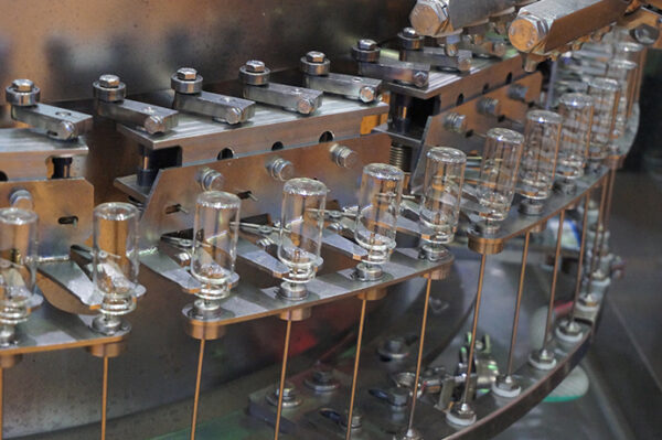 Vial Filling Machine Ultimate Importing Guide – AIPAK