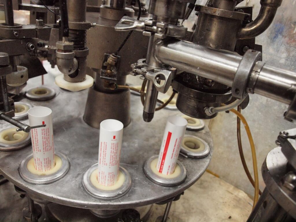 This is Why you Should Choose Tube Filling Machine: A Buying Guide in 2025