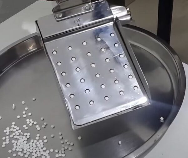Pill Filling Machine : The Ultimate Buying Guide In 2021