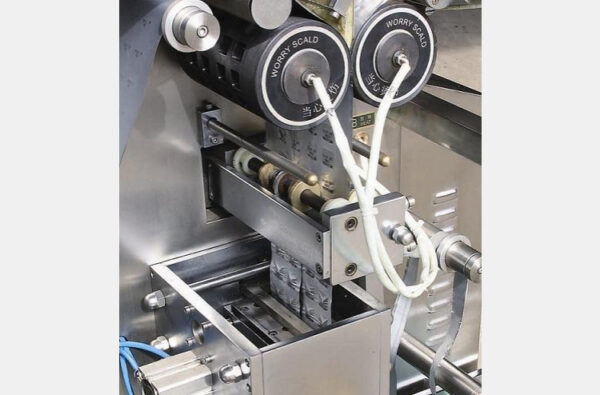 Blister Packaging VS Strip Packaging – AIPAK